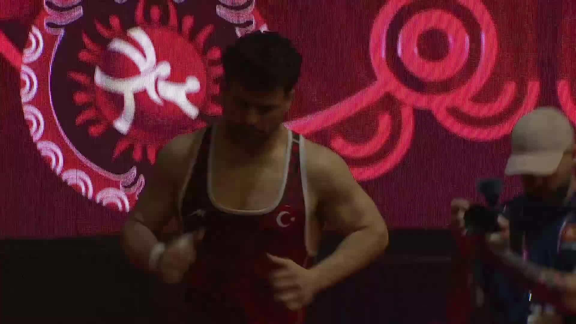 Osman GOCEN (TUR) vs. Ibragim KADIEV (UWW) | 2026 Senior European ...