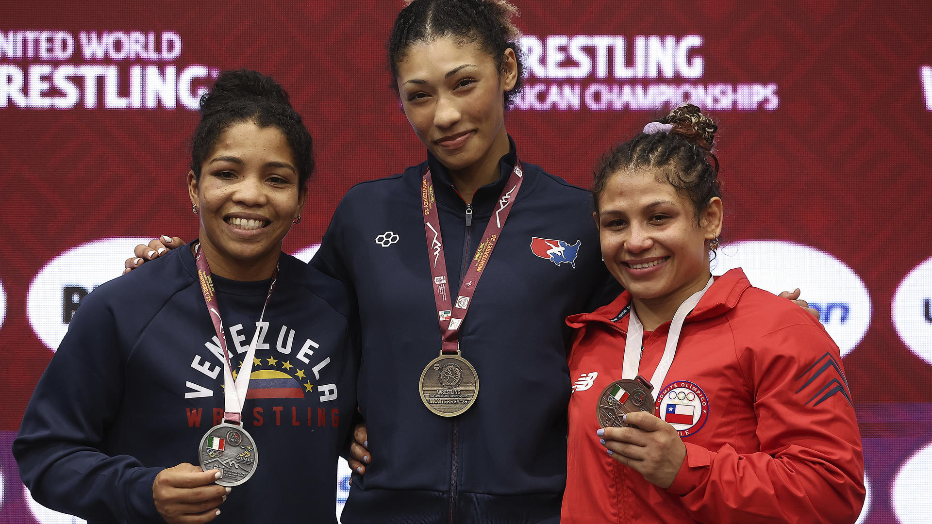 Blades, Godinez sisters cruise to Pan-Am golds