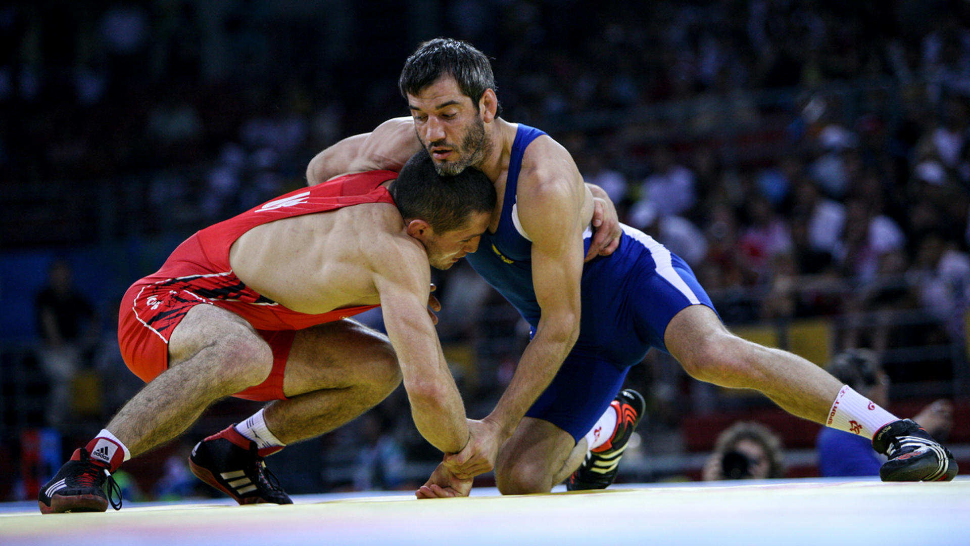 BEHIND THE SCENES: Watch Buvaisar Saitiev's training session from 2007