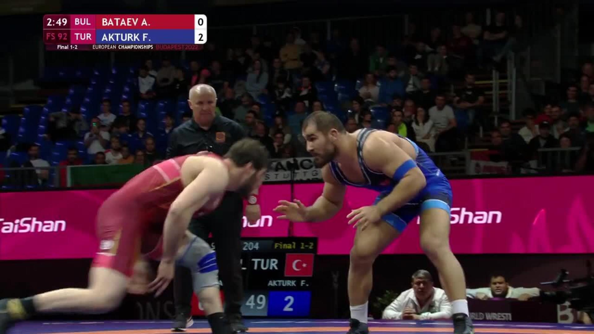 GOLD FS - 92 kg: A. BATAEV (BUL) v. F. AKTURK (TUR)