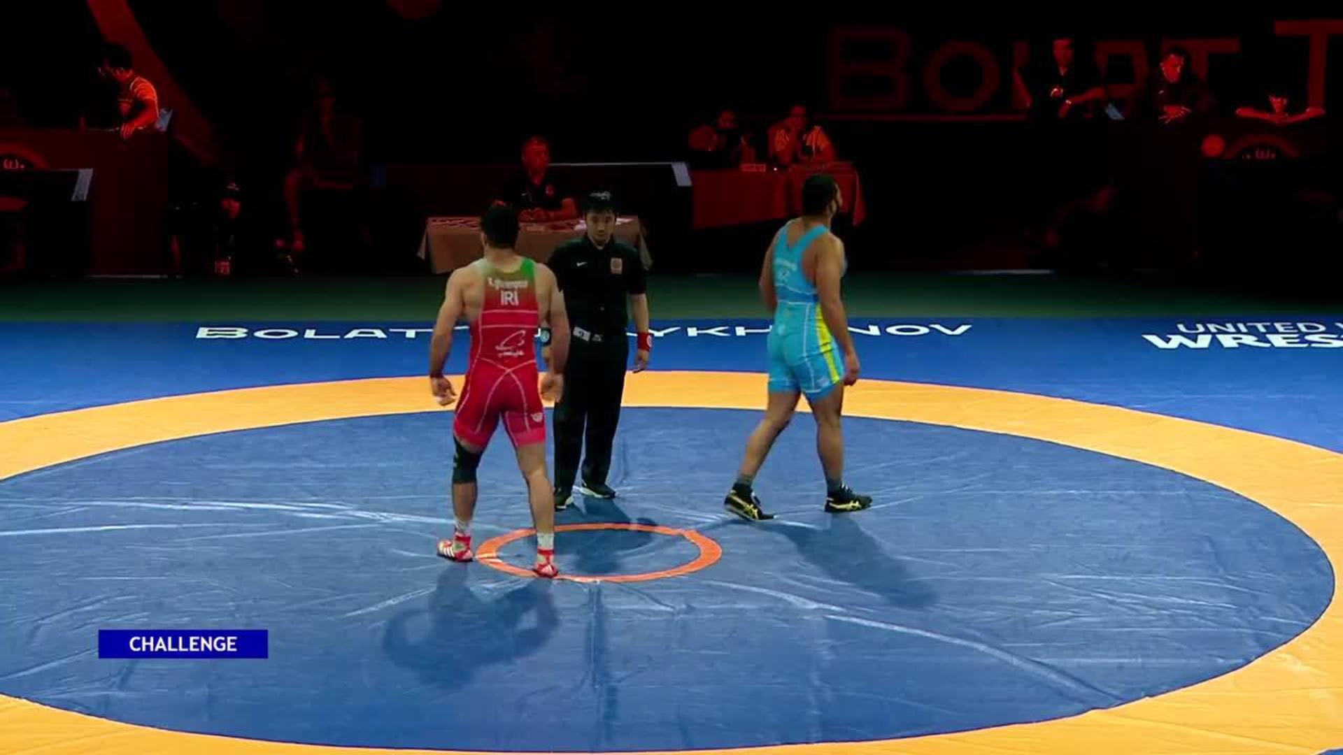 GOLD FS - 92 kg: K. GHASEMPOUR (IRI) v. A. DAVLUMBAYEV (KAZ)