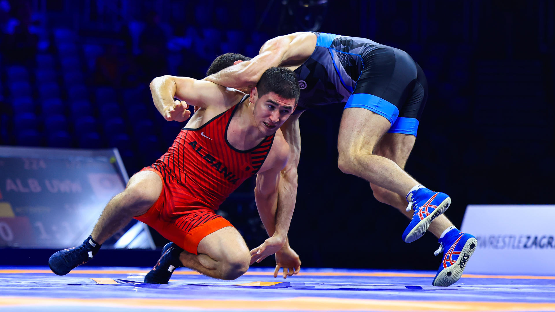 Valiev outsmarts Sidakov again to reach 2025 World Championships final