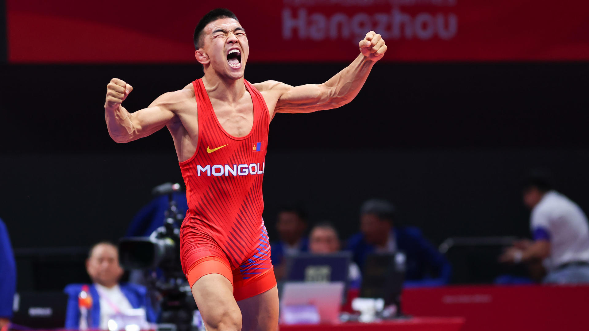 Tulga TUMUR OCHIR beats Rahman AMOUZAD to win 65kg Asian Games gold in ...